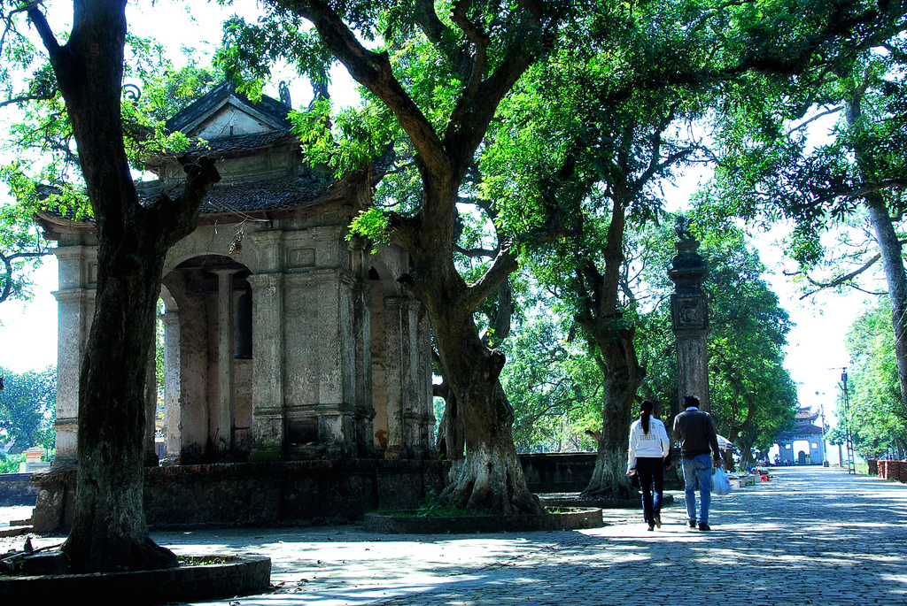 Chu Dong Tu Temple - Vietspace Travel